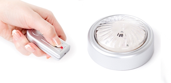 экономичный светильник с пультом дистанционного управления Remote Brite ...